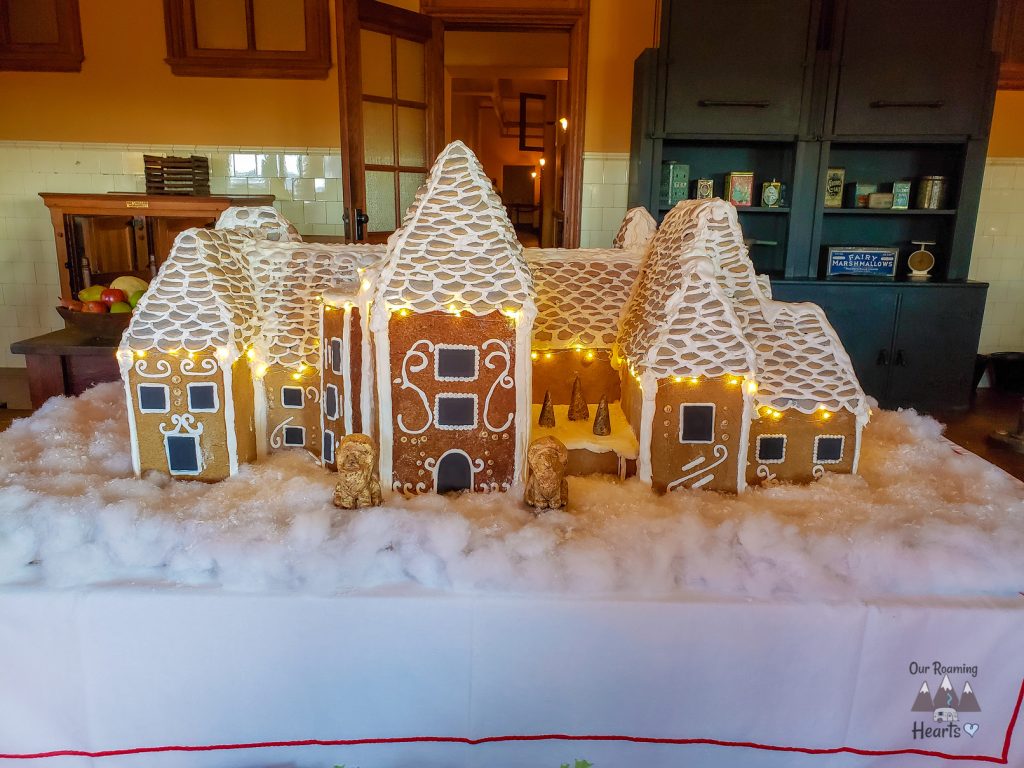 Biltmore Estate at Christmas - Our Roaming Hearts